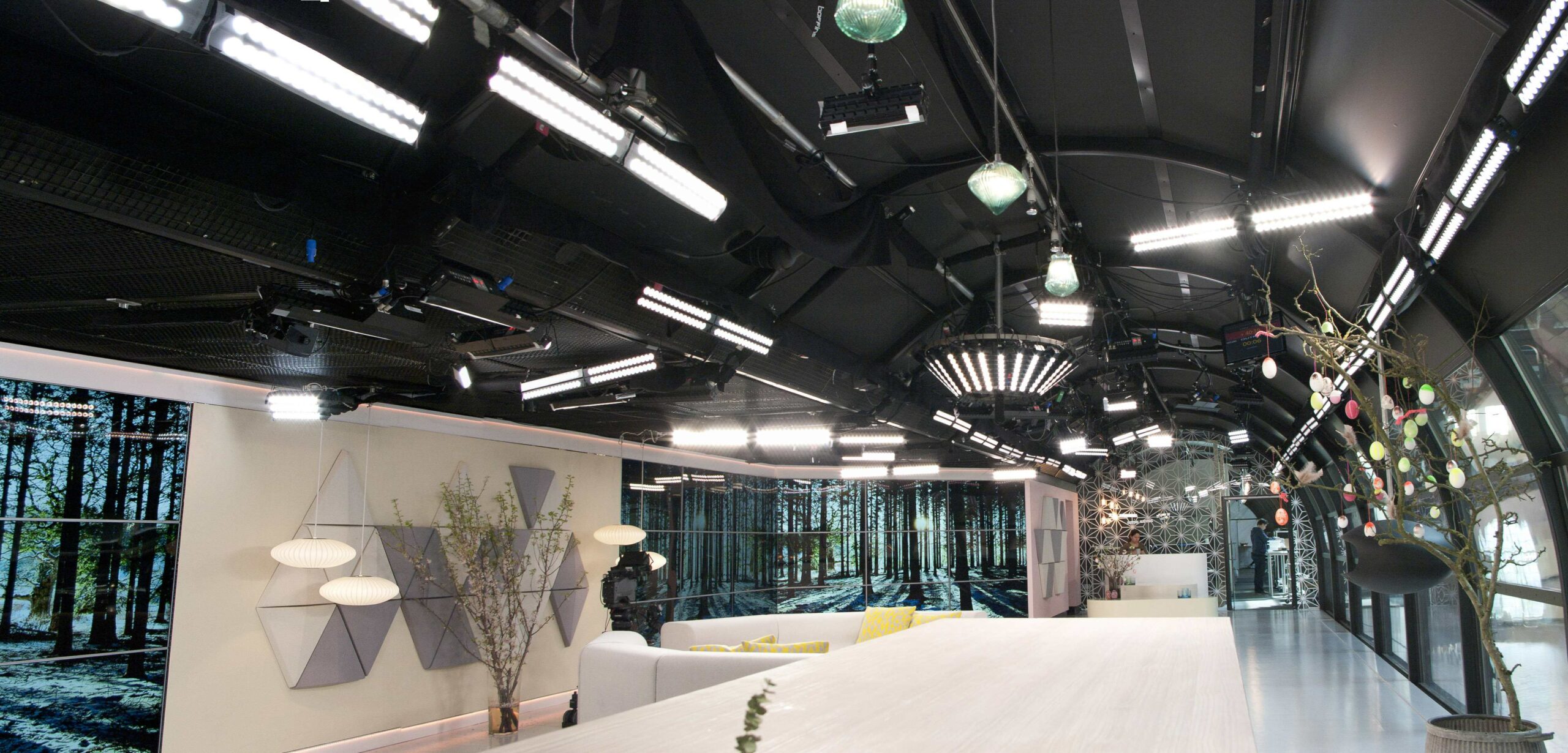 Danish TV2: Central Station Studio - VELVET Light